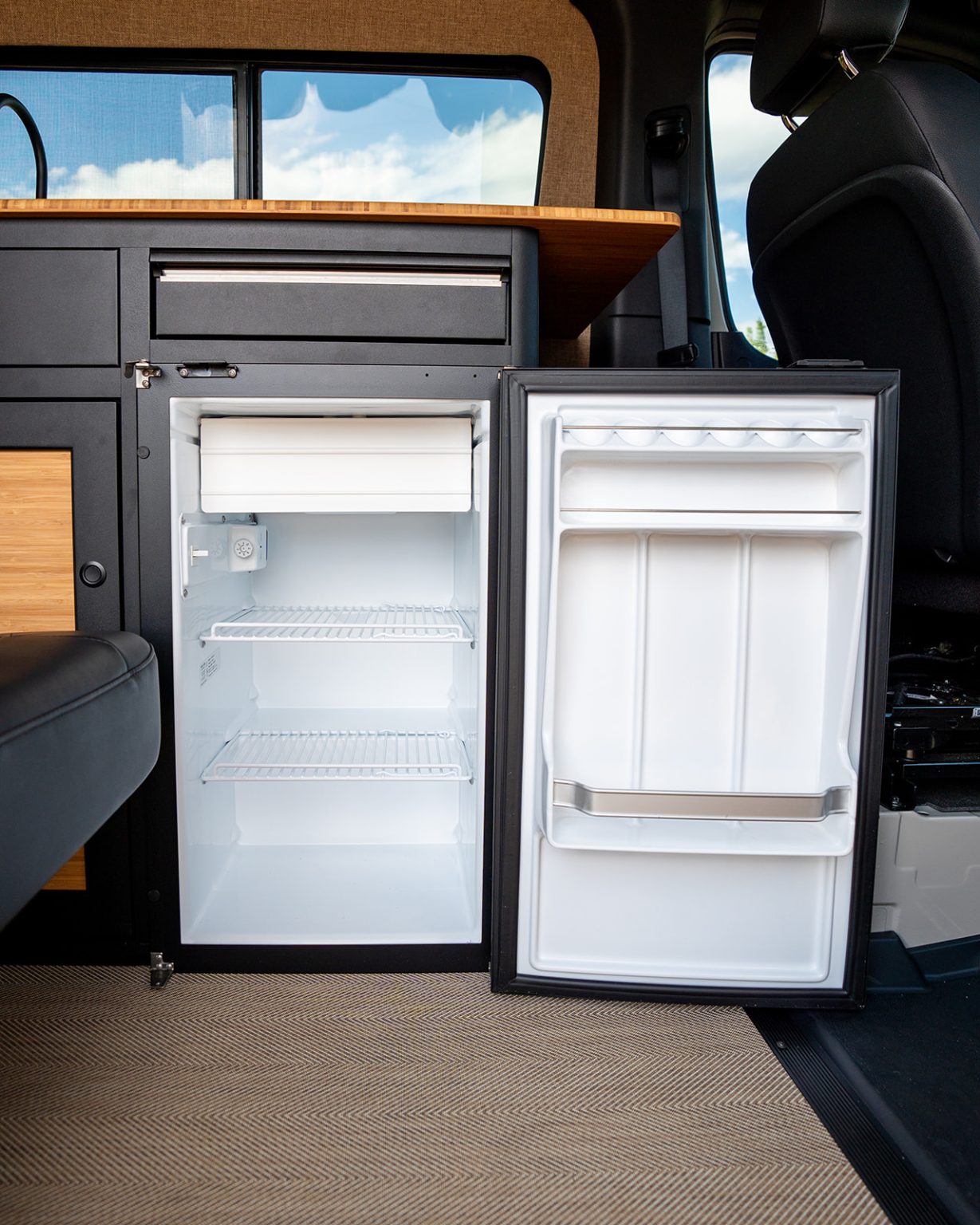 Switchback Sprinter 144" | Vanworks