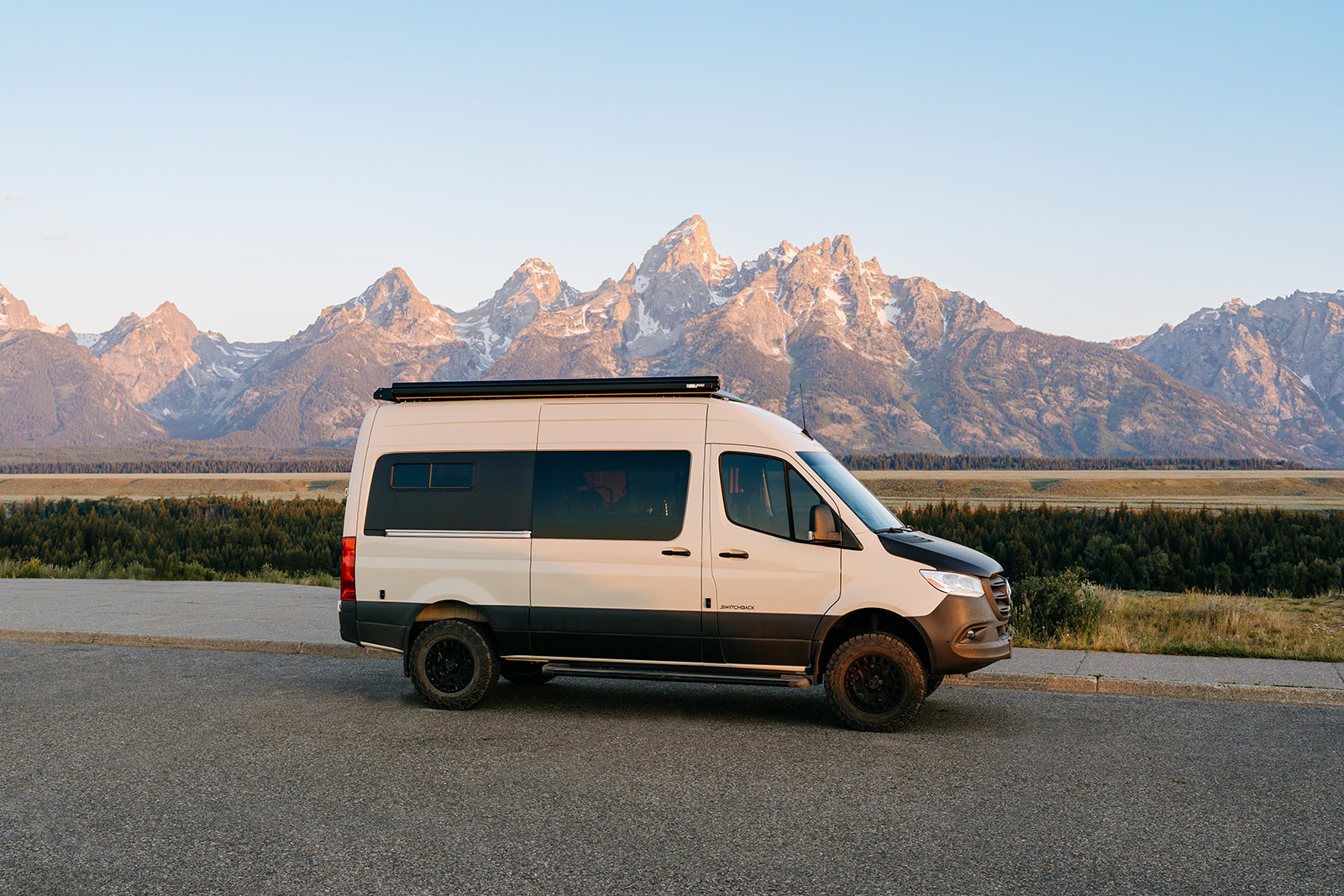 Switchback Sprinter 144" | Vanworks